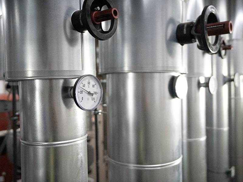 Temperature measuring instruments for domestic technology - AFRISO